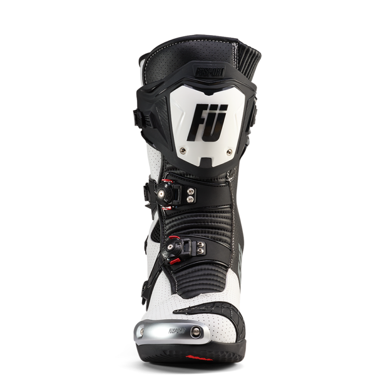 XR1 Perforated - Fusport Boots